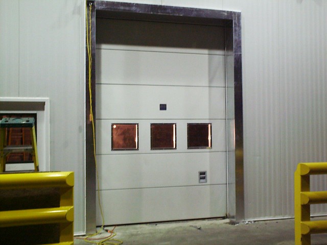 R-Plus Cold Storage Doors - AAA DoorTeks