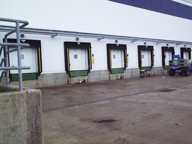 R-Plus Cold Storage Doors - AAA DoorTeks